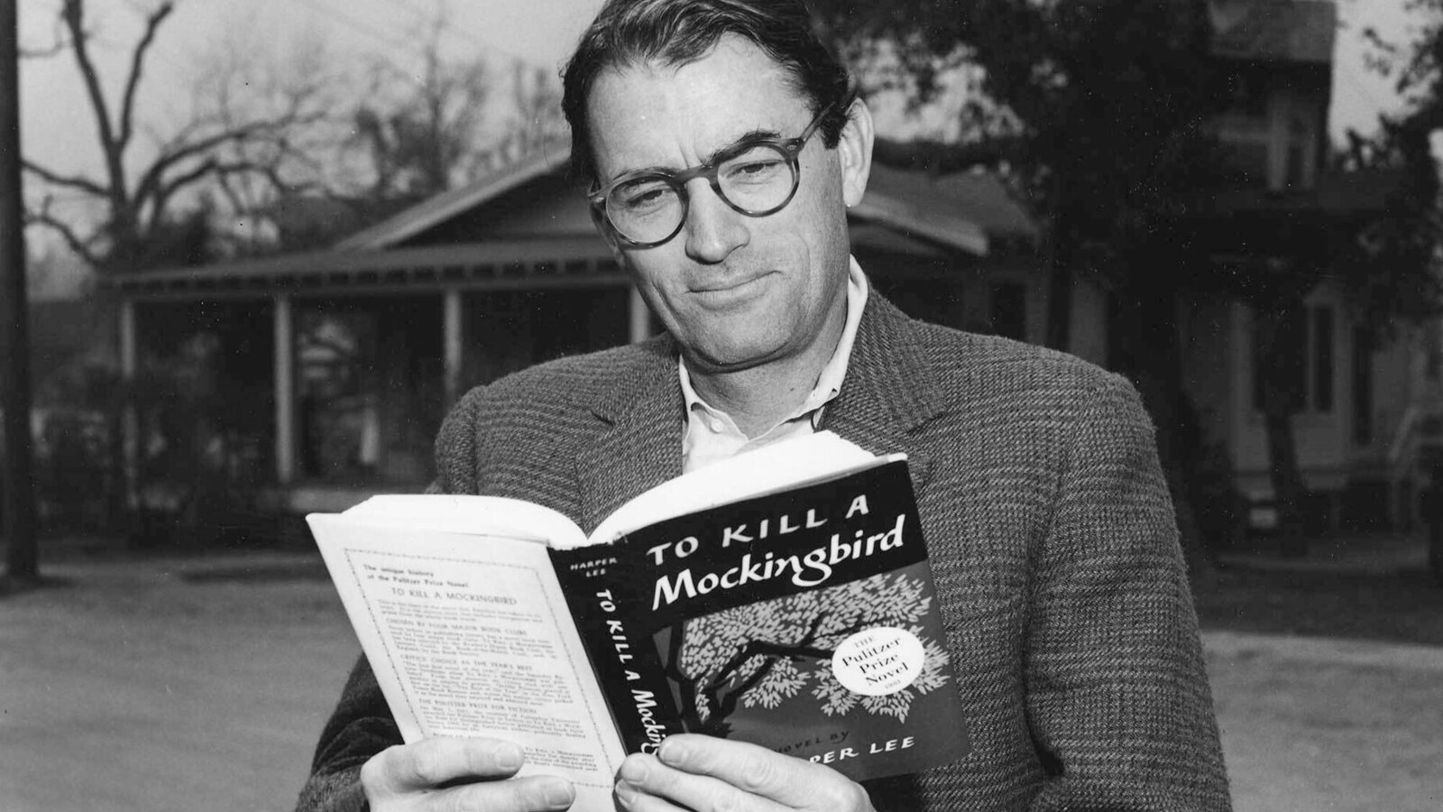 20 iconic books that are still must-reads for everyone | Yardbarker