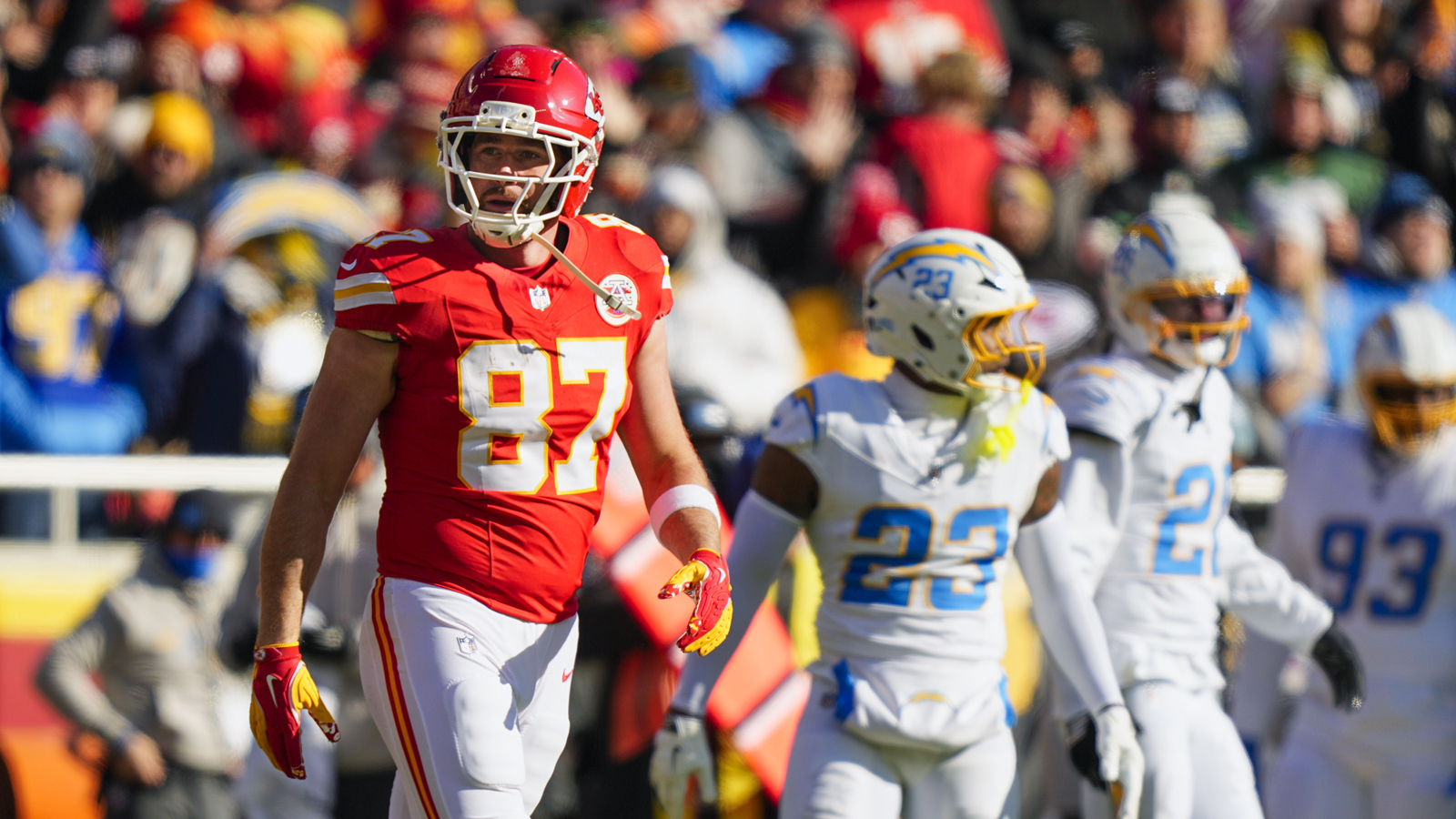 AFC Notes: Travis Kelce, Geno Smith, Broncos, Chiefs, Raiders | Yardbarker