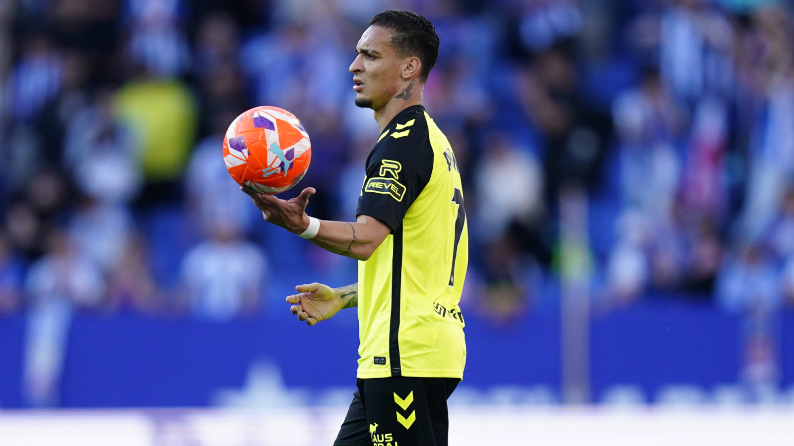 Manchester United flop now 'better than Vinicius Jr' | Yardbarker