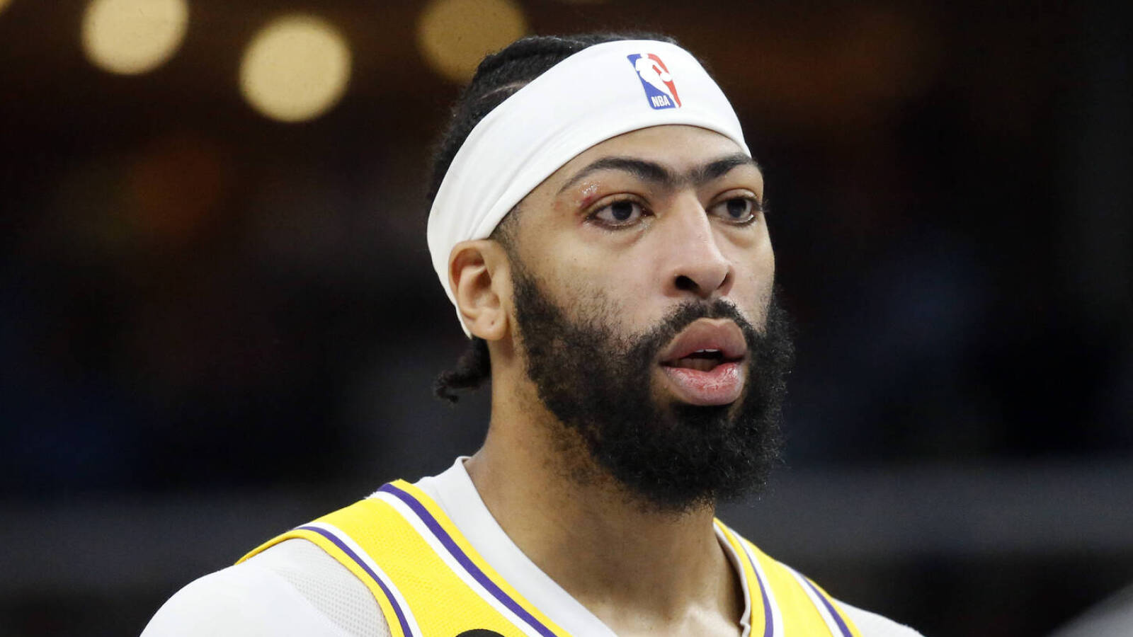 Watch: Anthony Davis blocks two shots in a row | Yardbarker