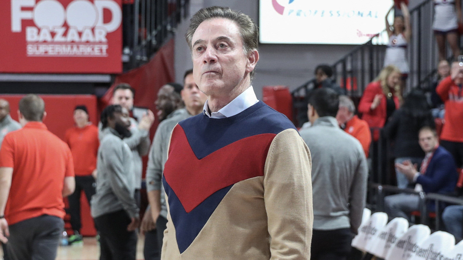 Rick Pitino has perfect tribute to Lou Carnesecca | Yardbarker