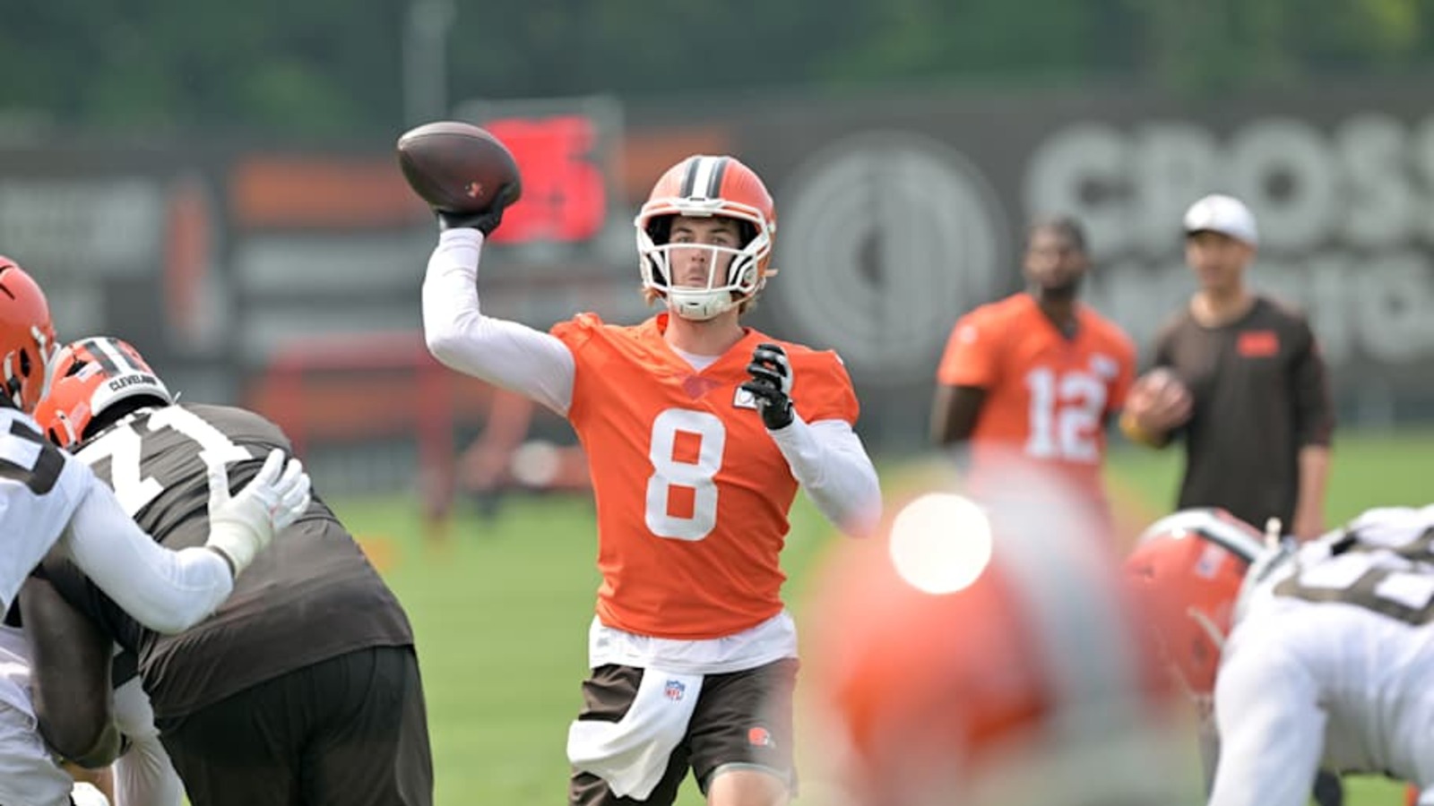 Browns QB coach gives glowing review of Kenny Pickett's first two practices | Yardbarker