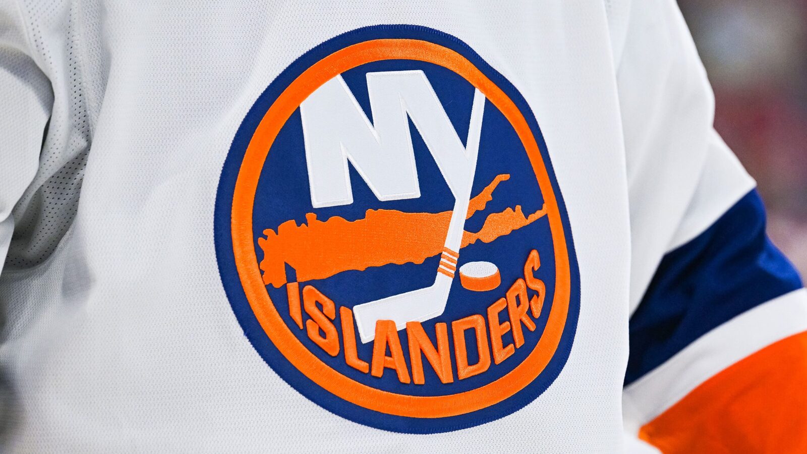 Islanders sign Marc Gatcomb to one-year contract | Yardbarker
