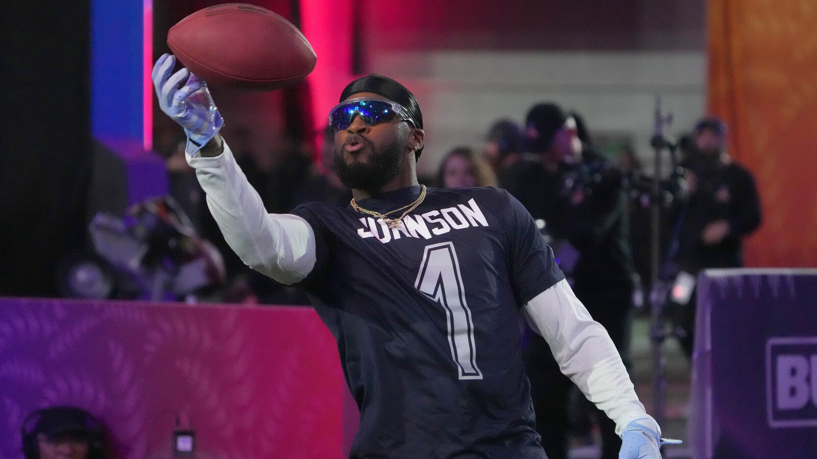 NFC Notes: Jaylon Johnson, David Montgomery, Bears, Lions, Vikings ...