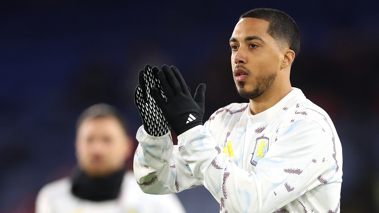 INEOS told ‘outstanding’ 28-y/o Premier League midfielder ‘absolutely ...