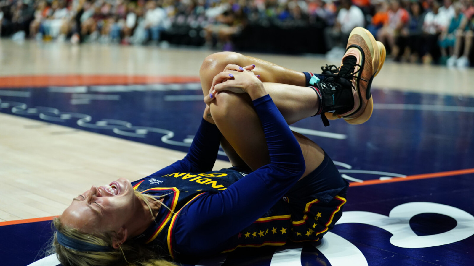 Fever's Sophie Cunningham Posts Emphatic Three-Word Message From Locker ...