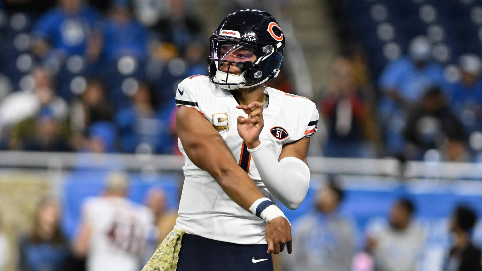 Bears have surprising stance on Justin Fields, drafting QB? | Yardbarker