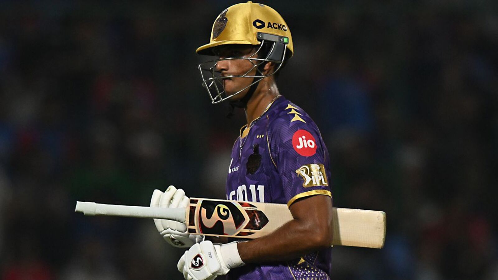IPL 2026: 3 most controversial umpiring decisions | Yardbarker