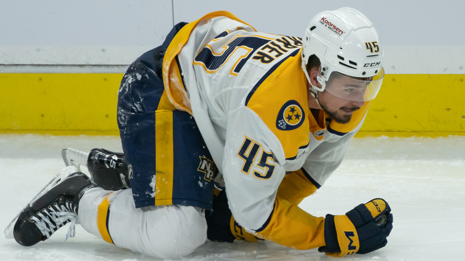 Predators’ Carrier out week to week with an upper-body injury | Yardbarker