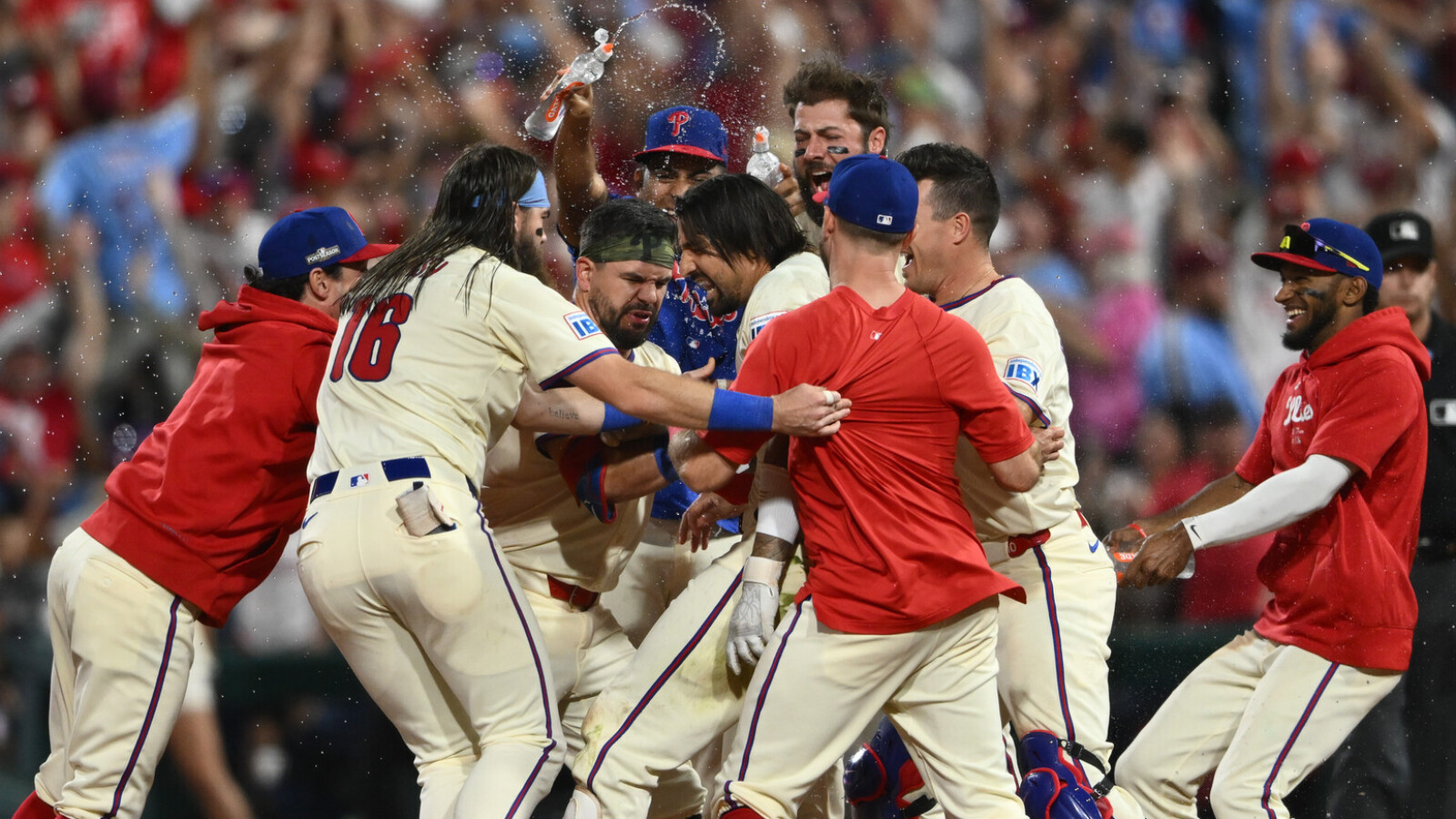 Phillies turn the tables on Mets in Game 2 walk-off win | Yardbarker