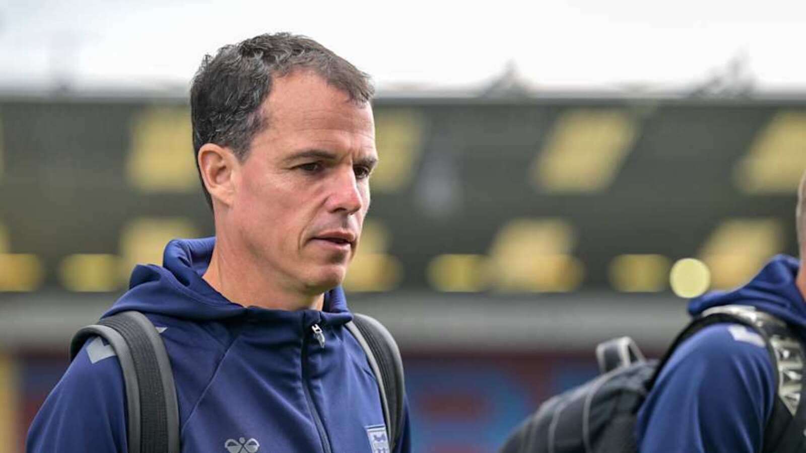 Regis Le Bris Seeks to Reassure Sunderland Fans About the Squad's ...