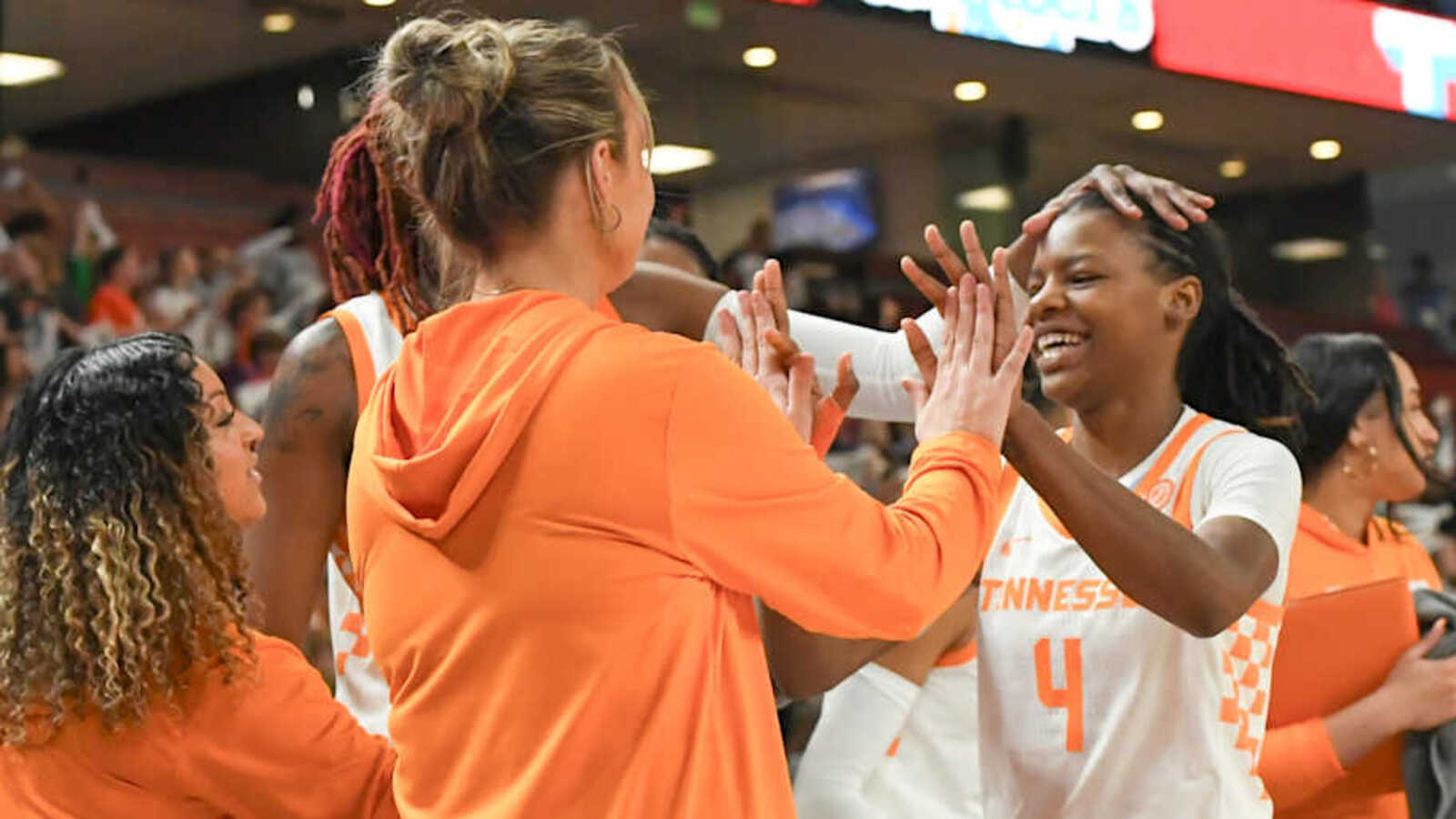 Tennessee Lady Volunteers Fans React to New NCAA Tournament Shoes ...