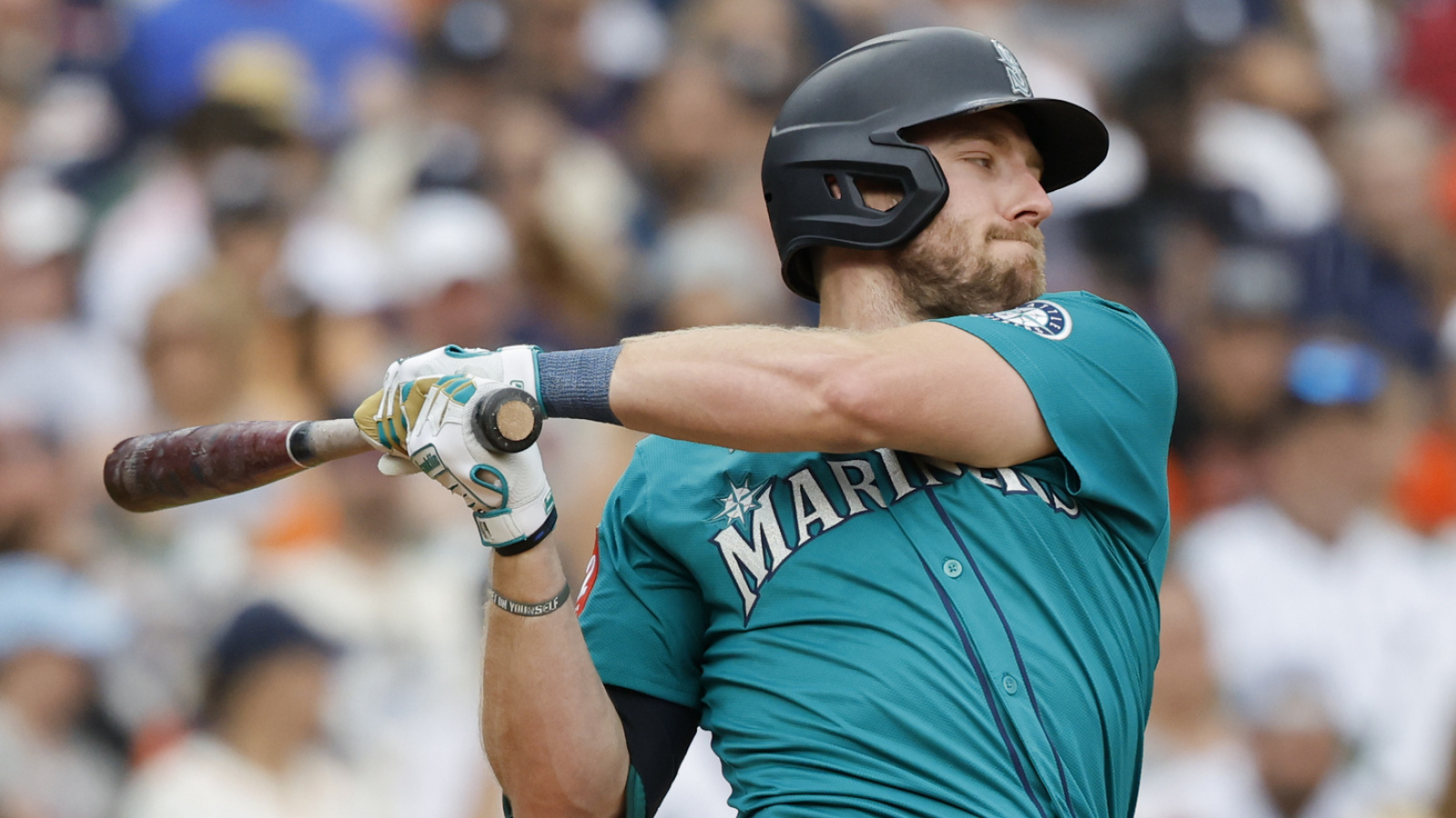 Mariners place first baseman on IL, promote Tyler Locklear | Yardbarker