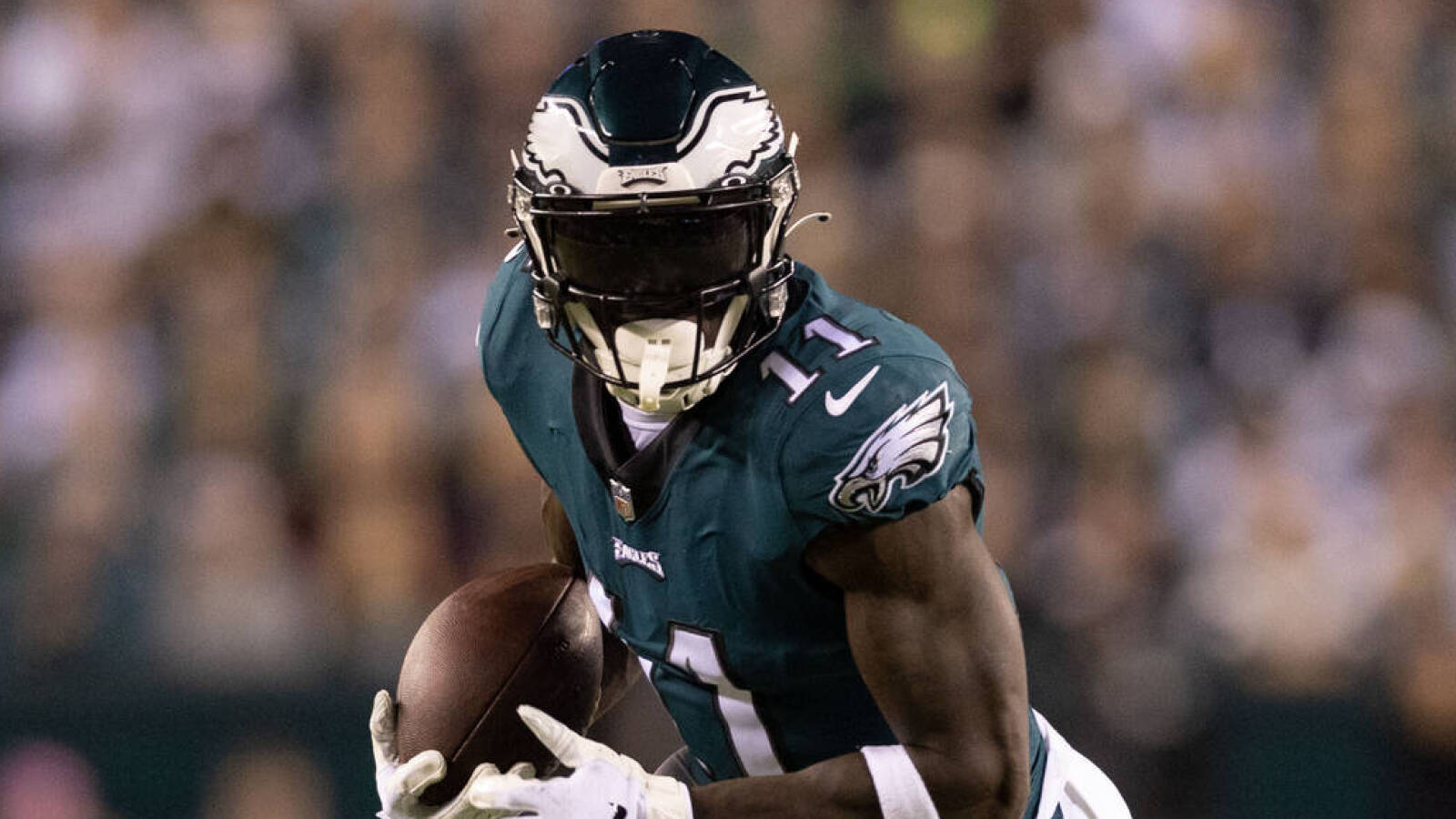 Eagles WR A.J. Brown says Titans fans 'hate' him | Yardbarker Eagles WR A.J. Brown says Titans fans 'hate' him | Yardbarker