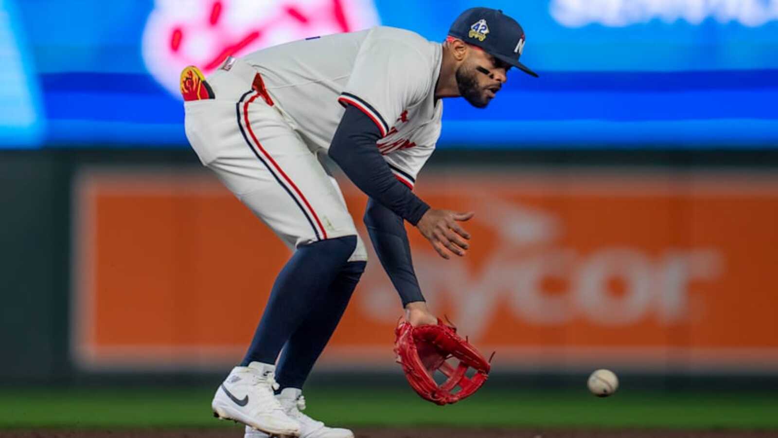 Twins place Willi Castro on 10-day injured list, recall Mickey Gasper ...