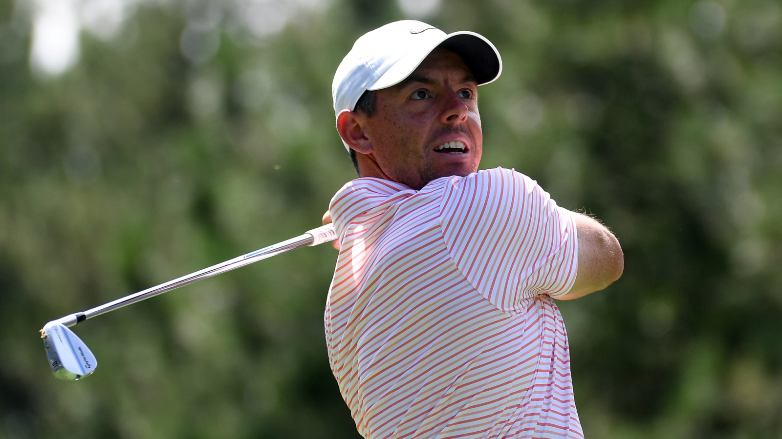 Rory McIlroy breaks his driver, then hits an all-time golf shot – WATCH ...