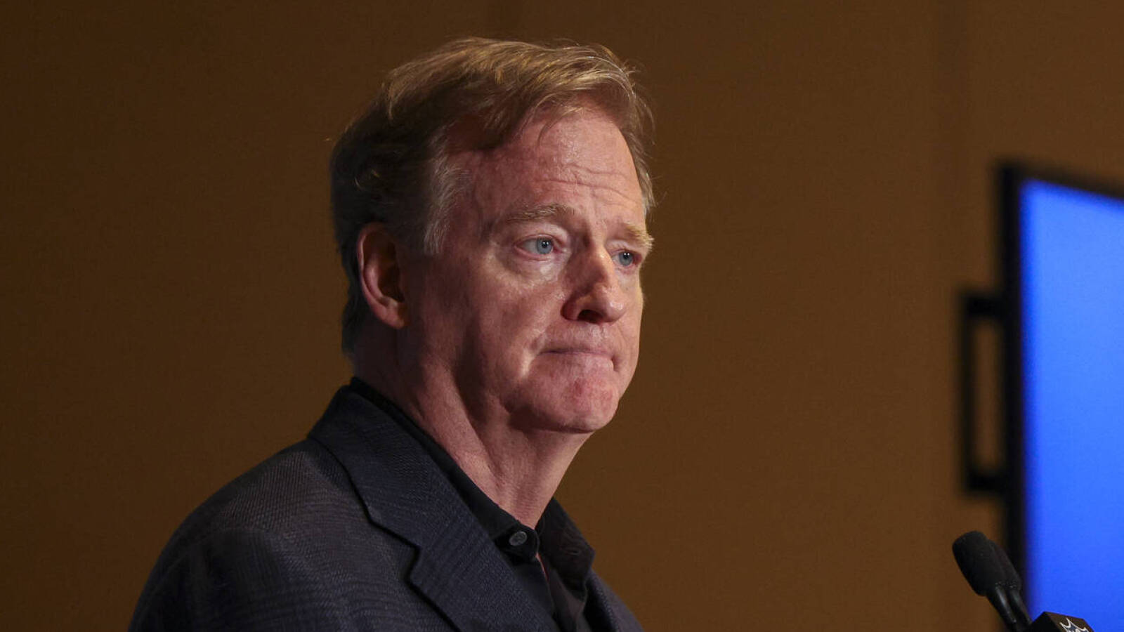 NFL players care about a ban on turf above all other safety issues ...