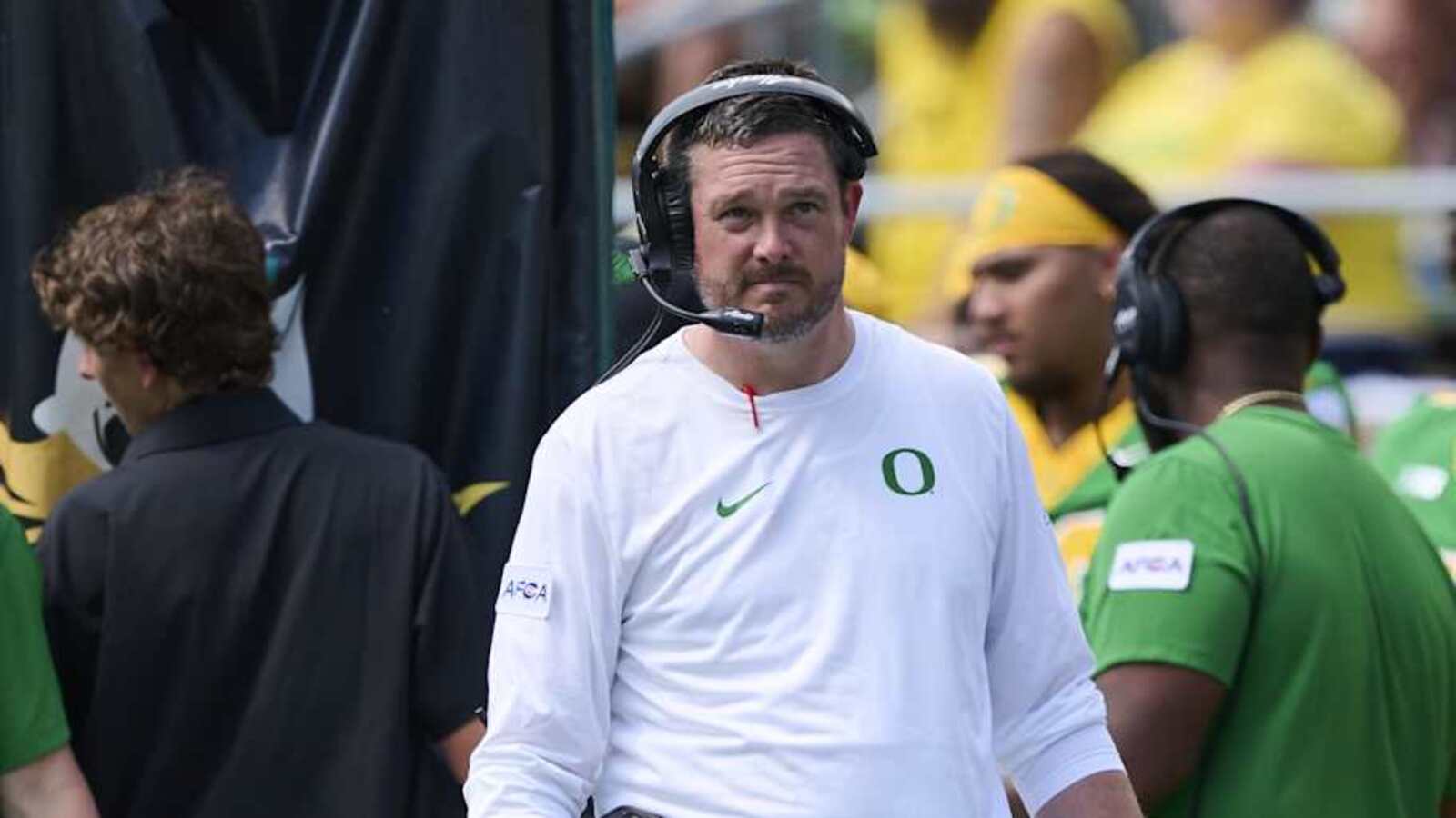 Oregon Ducks Safety Aaron Flowers Gives Glowing Review of Freshman ...