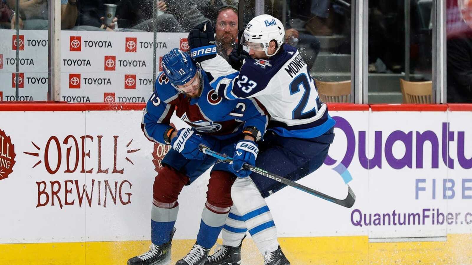 Avalanche score 5 goals in 3rd to rally past Jets | Yardbarker