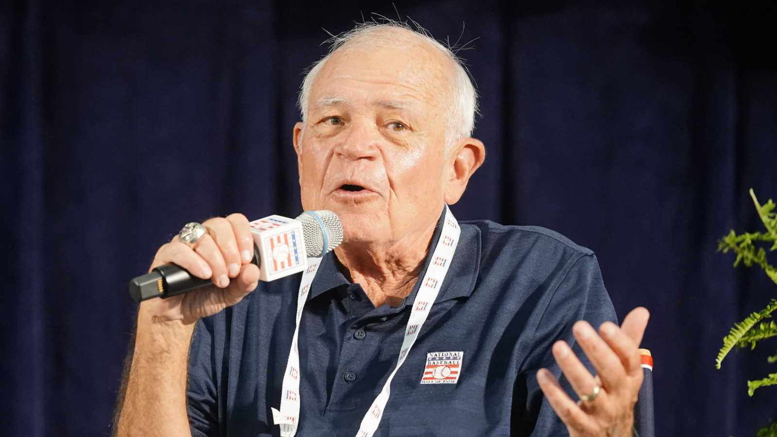 Legendary Red Sox broadcaster makes big announcement | Yardbarker