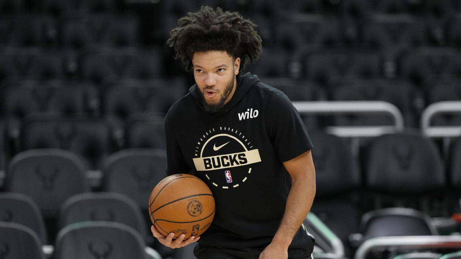 Bucks Waive Mark Sears | Yardbarker