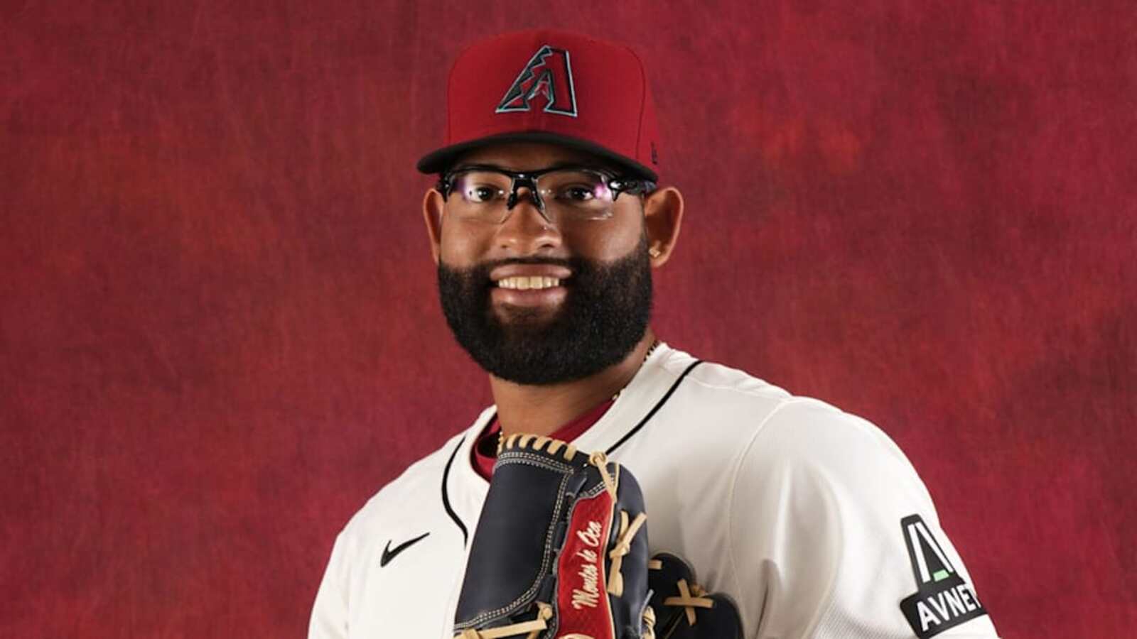 Diamondbacks Outright Reliever to Triple-A | Yardbarker