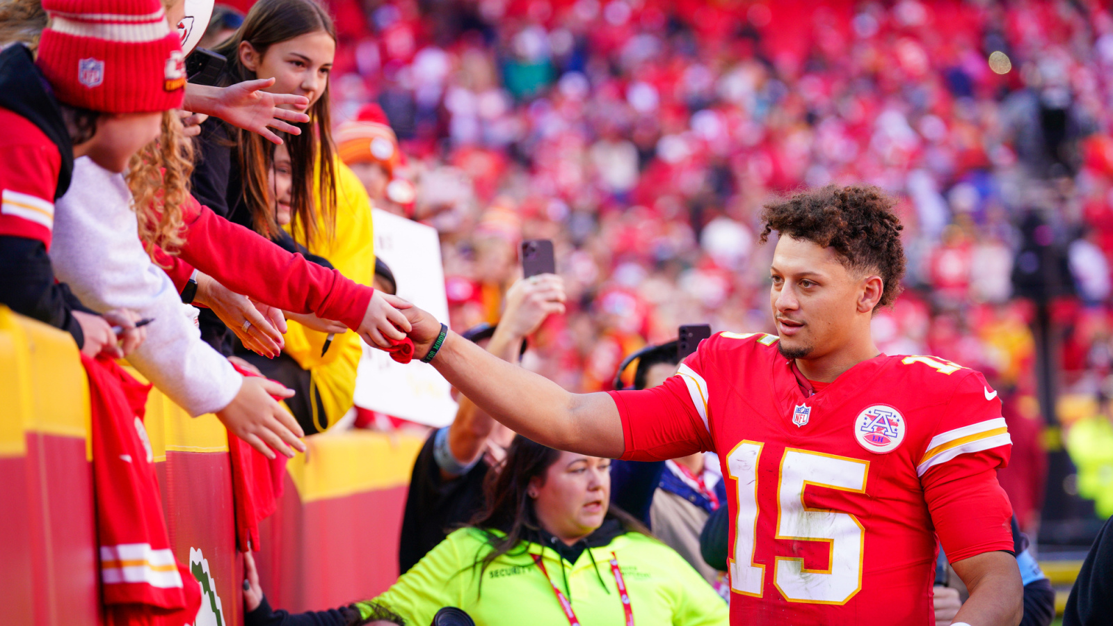 Watch: Chiefs block Broncos' winning FG attempt to stay undefeated ...