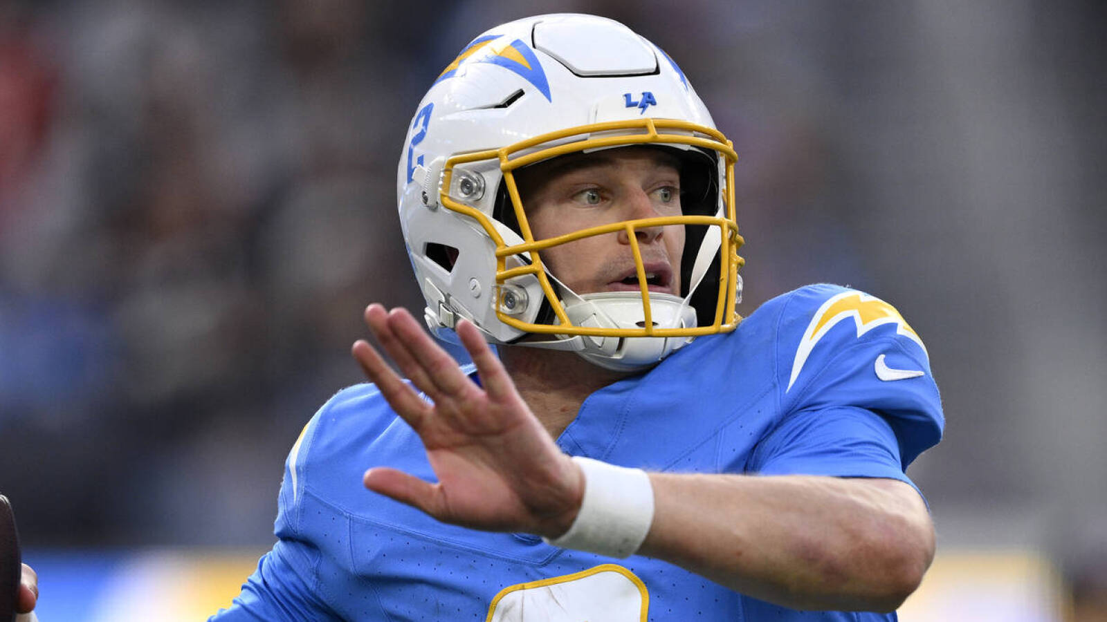 Chargers to re-sign quarterback | Yardbarker