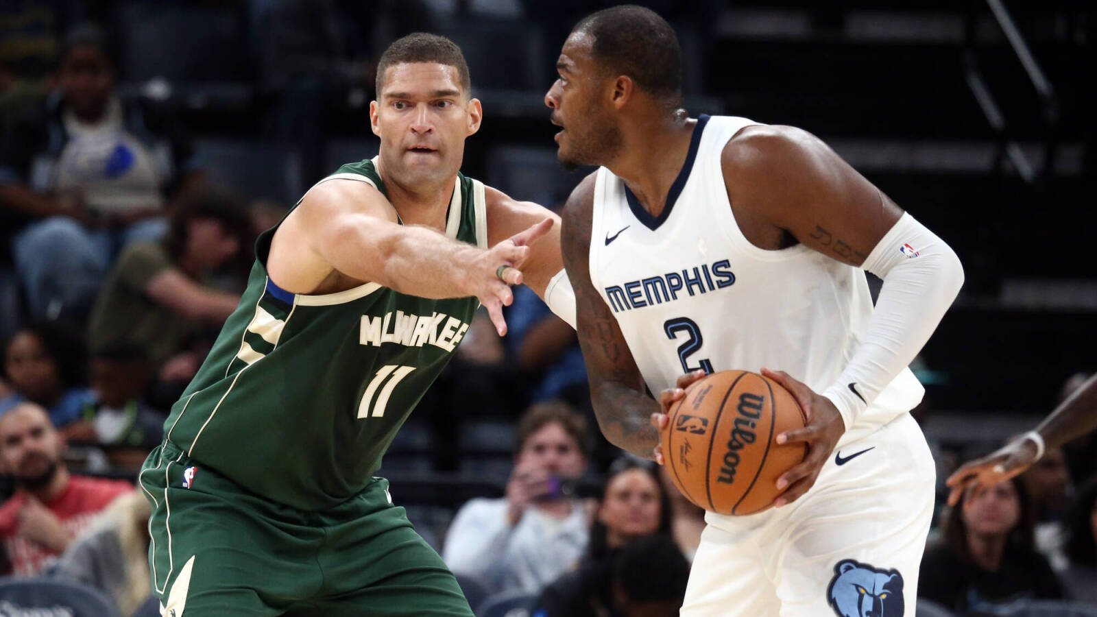 Milwaukee Bucks Roster Preview- The Centers | Yardbarker