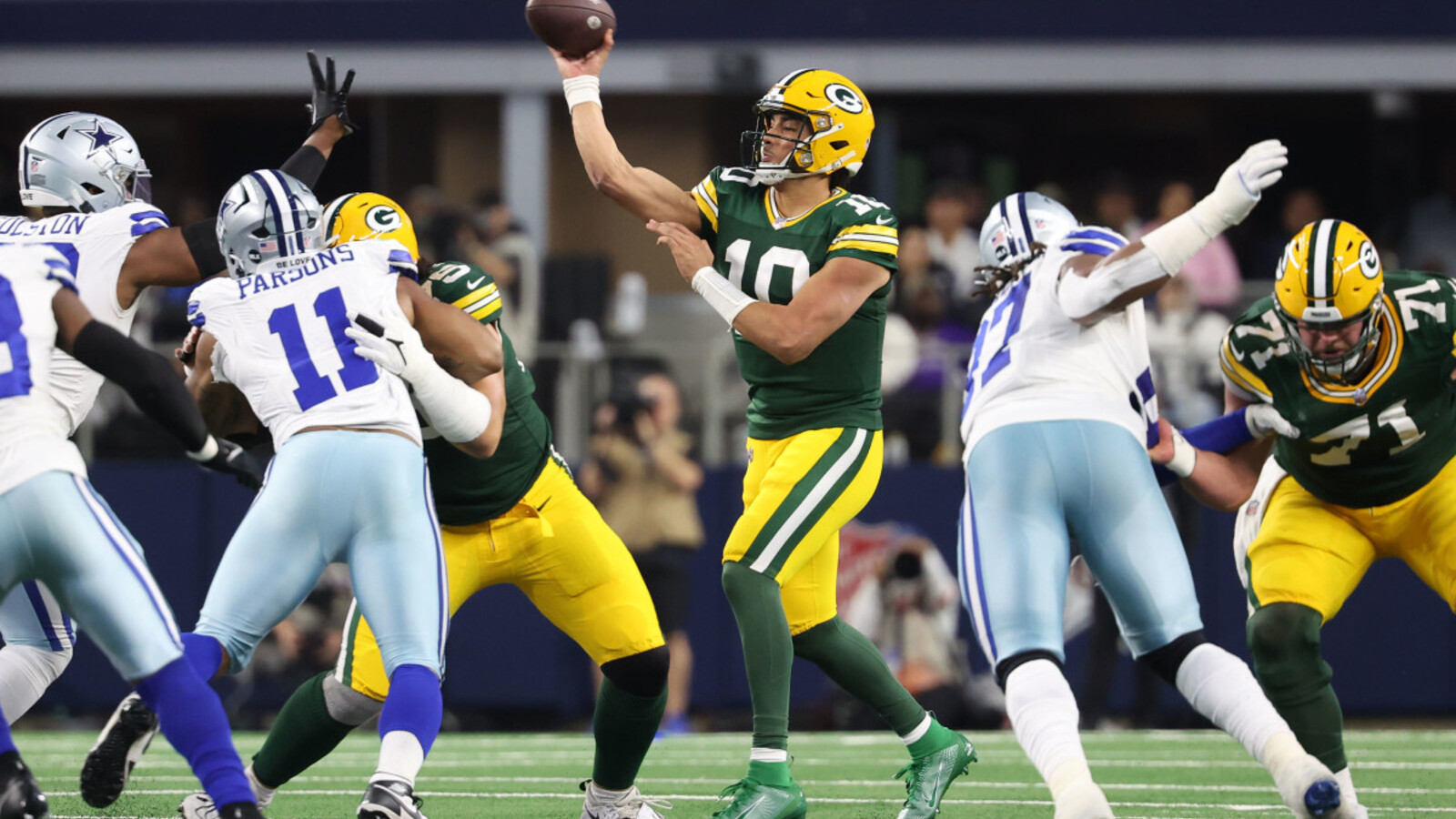Cowboys' terrible mistake made agonizingly evident during NFL's ...