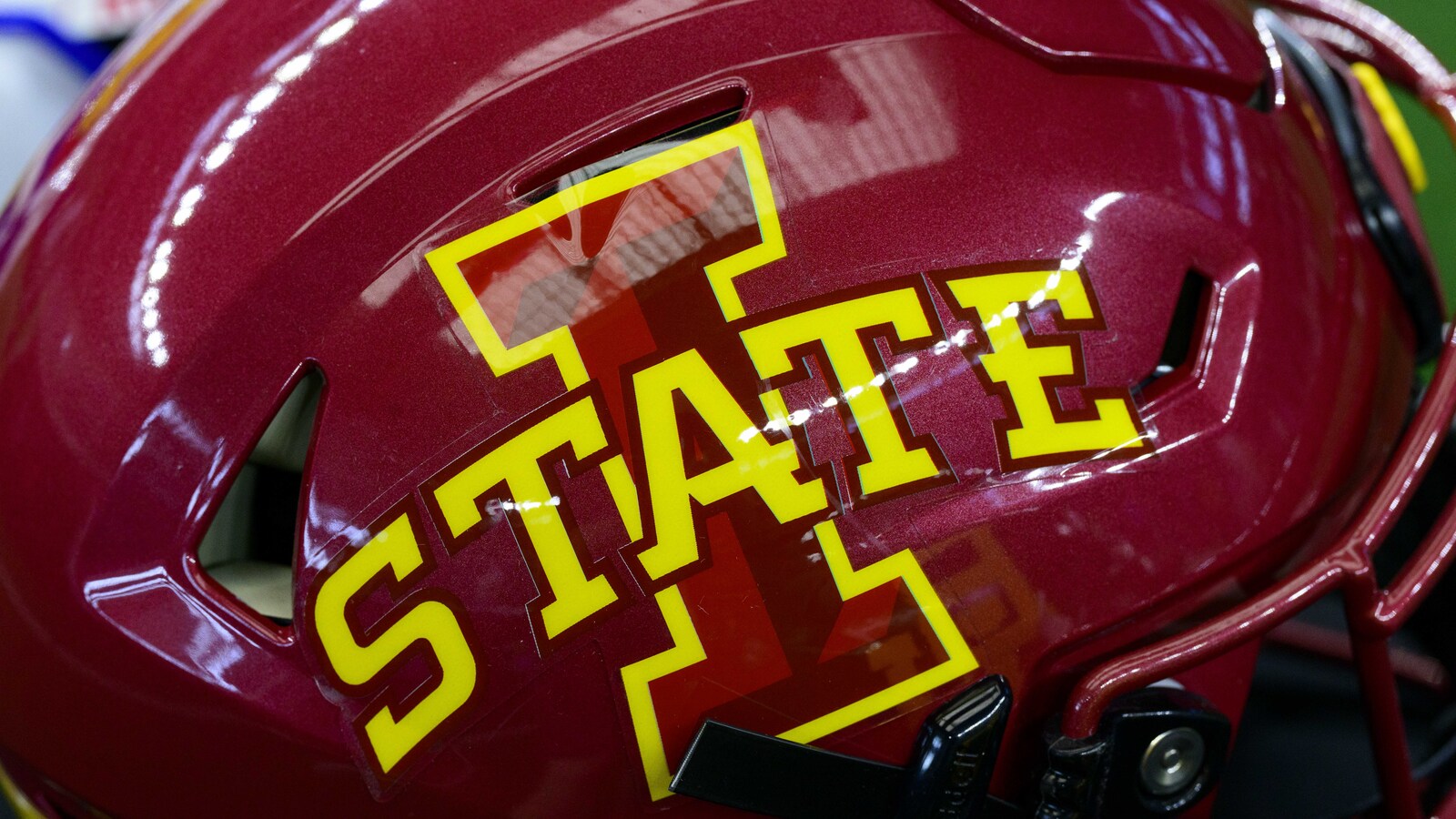 Iowa State Just Added a Big-Time Offensive Lineman in the Portal ...