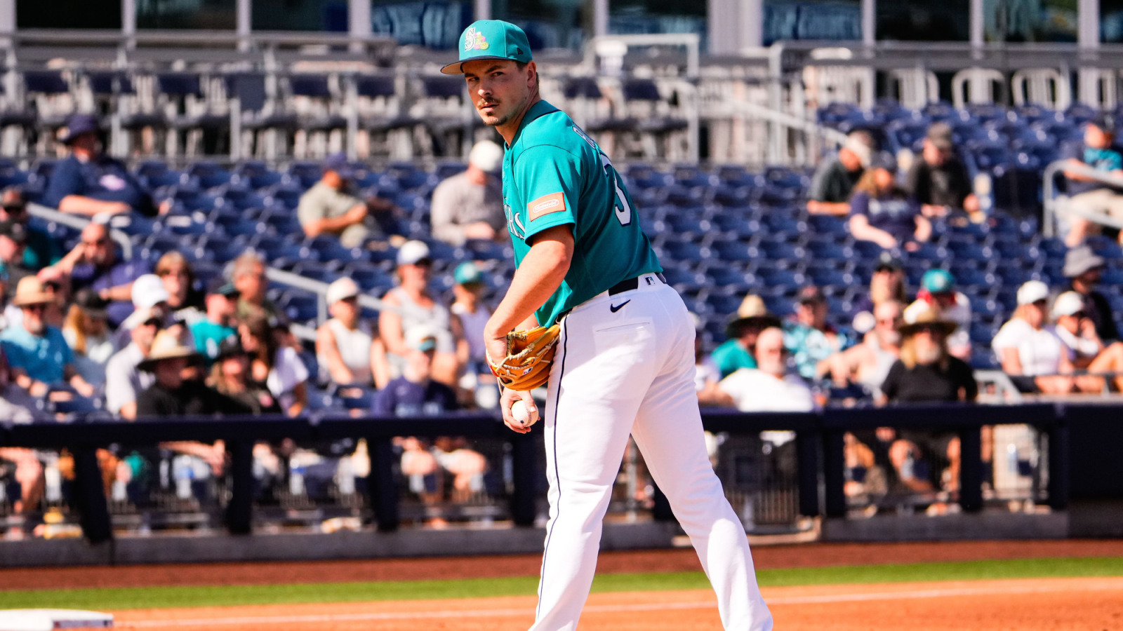 Mariners Designate Domingo González For Assignment, Select Michael ...