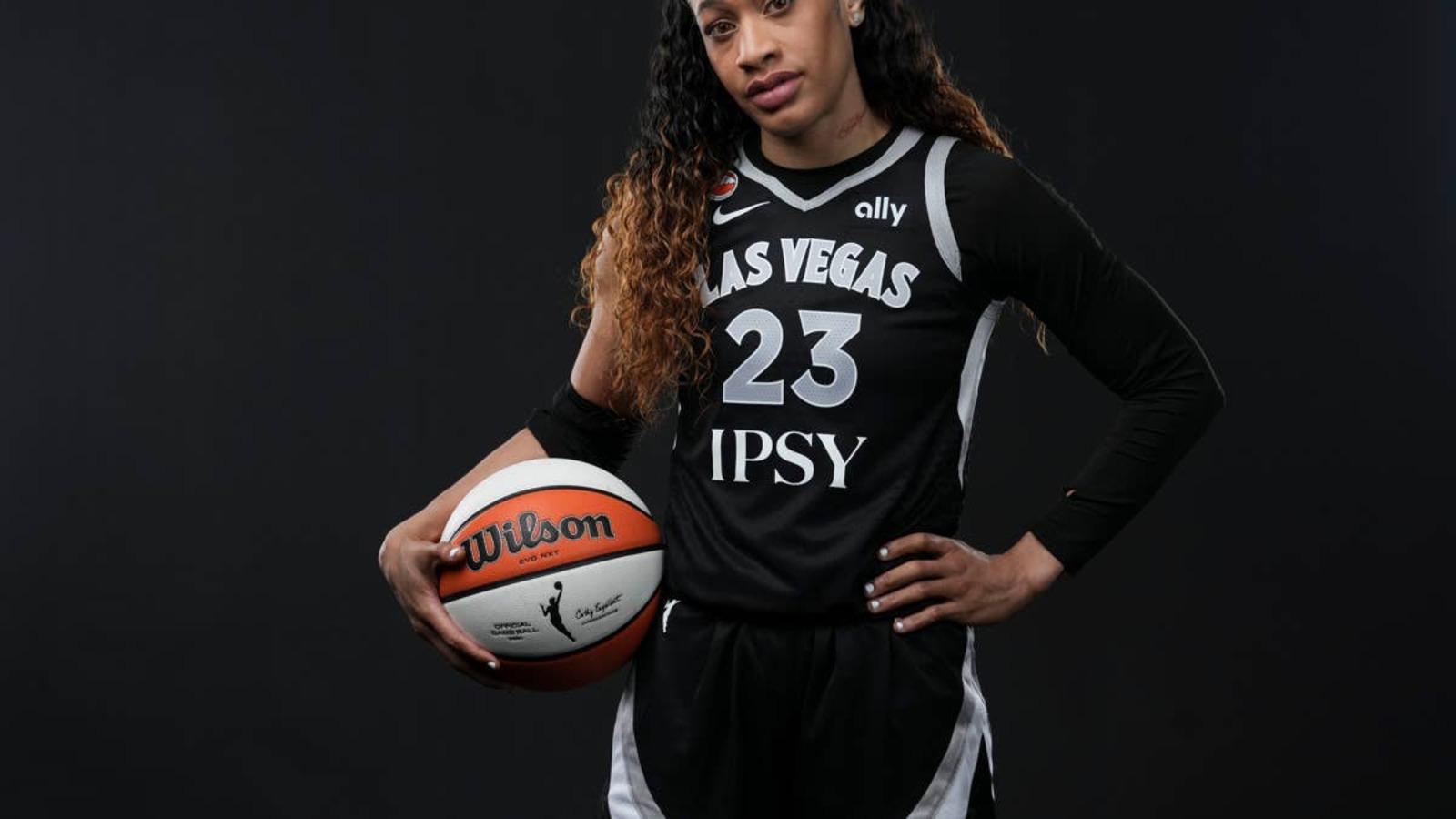 Las Vegas Aces Announce Chennedy Carter Status For Storm Game | Yardbarker