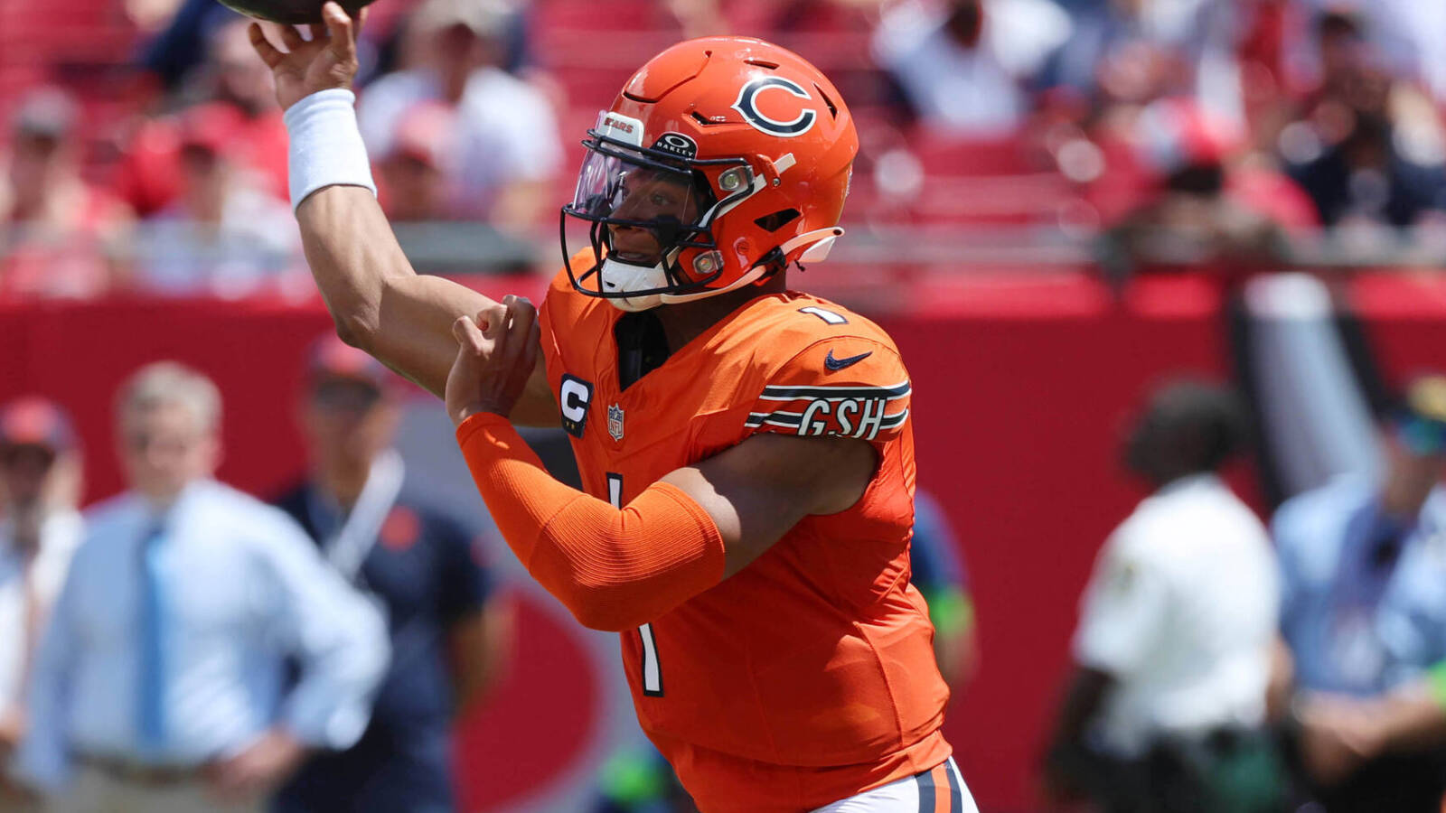 Former Bears player out on Justin Fields | Yardbarker