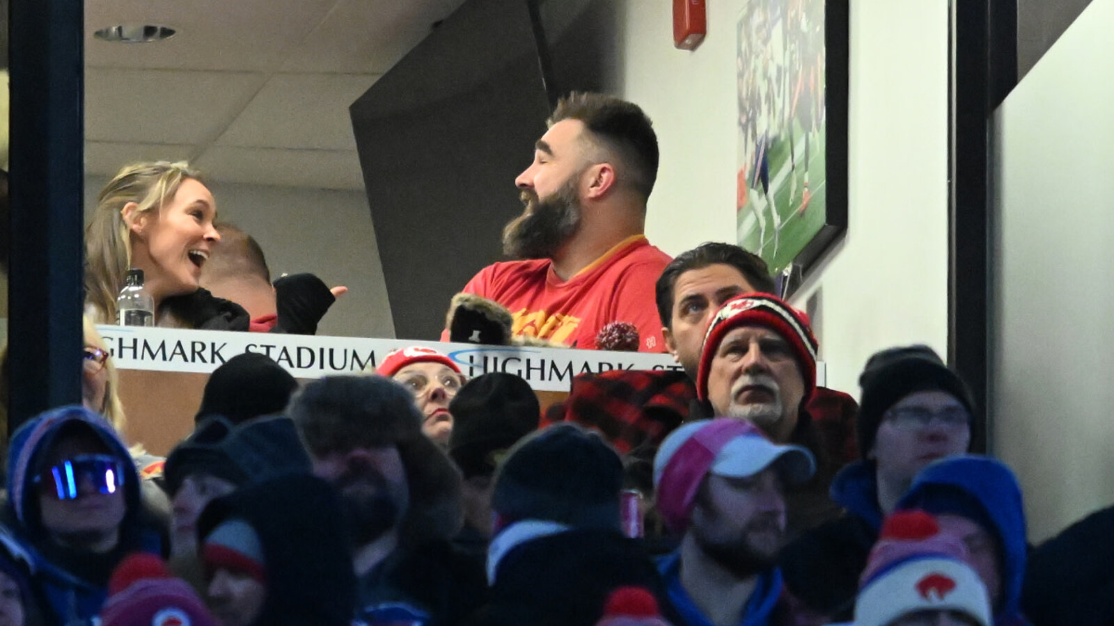 Kylie Kelce Shares Hilarious True Story About Jason Kelce’s Fame | Yardbarker