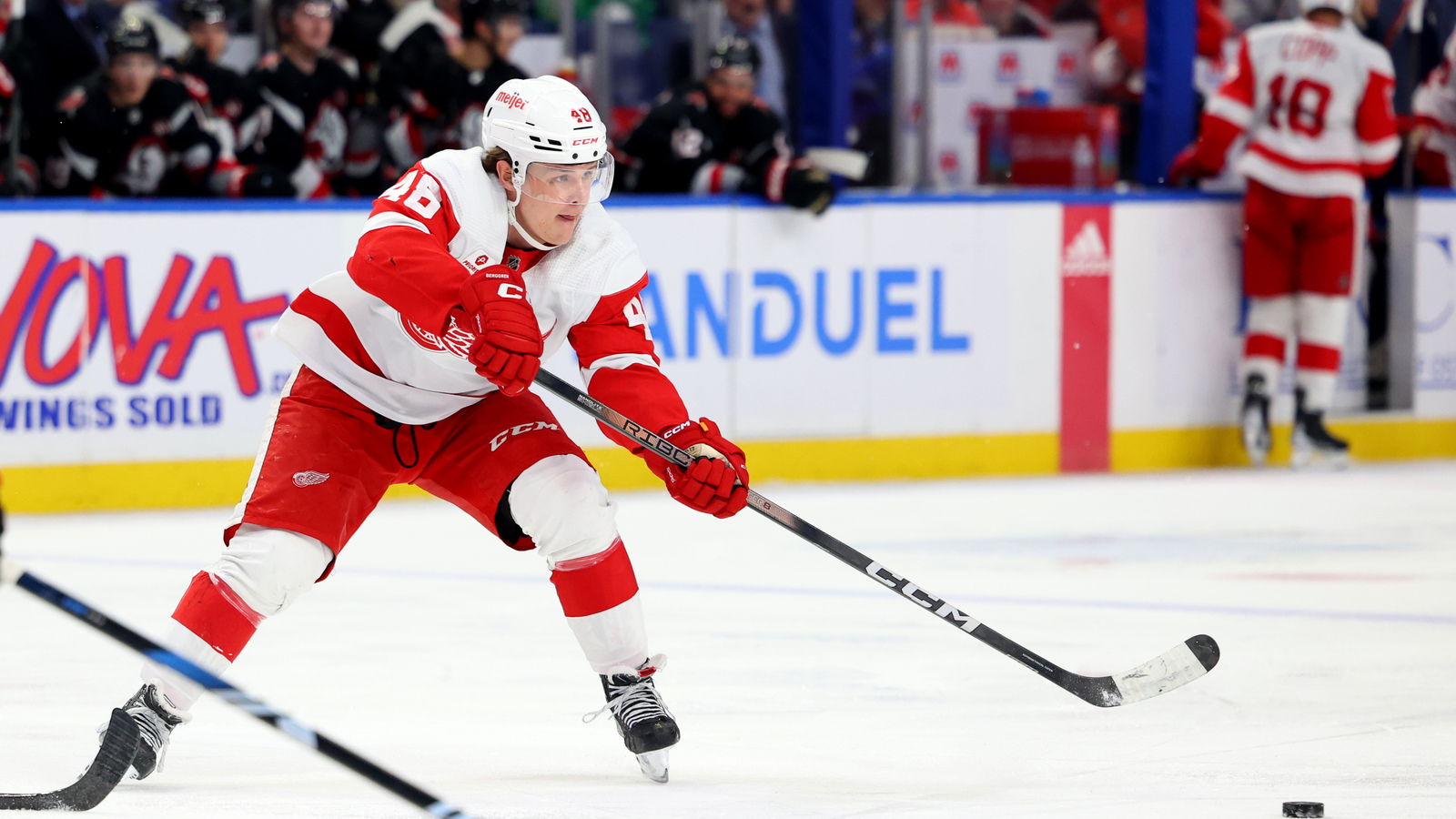 Red Wings' Jonatan Berggren opens up in Swedish interview | Yardbarker