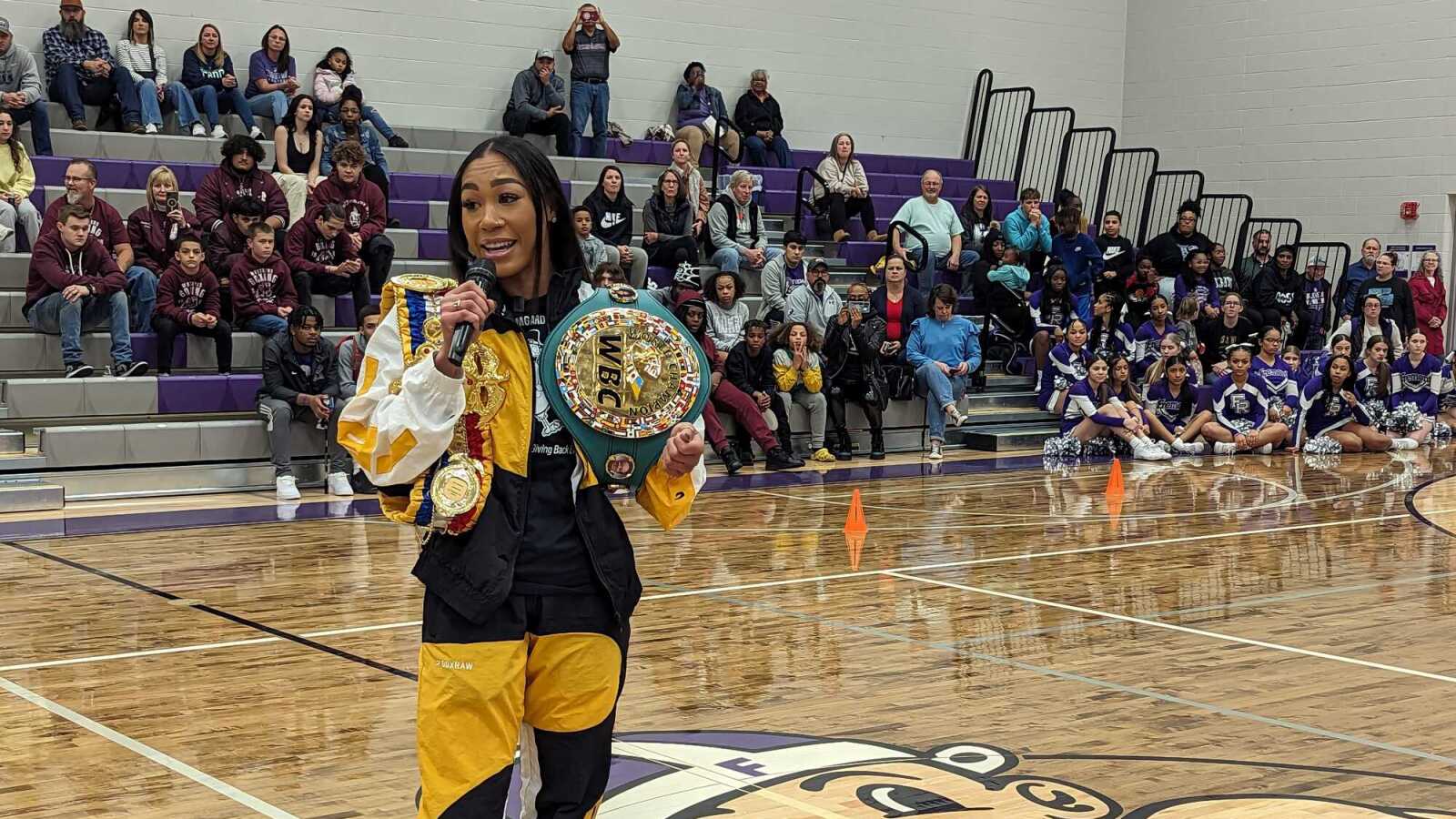 Alycia Baumgardner vs Jennifer Miranda Set As Taylor-Serrano 3 Co-Main | Yardbarker