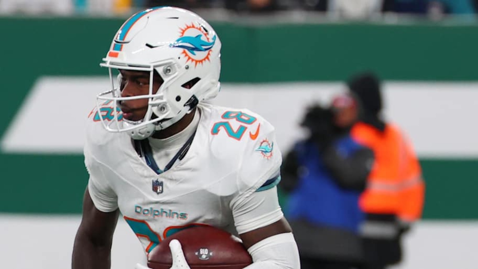 NFL Executive Names Dolphins RB Honorable Mention Among Top Backs ...