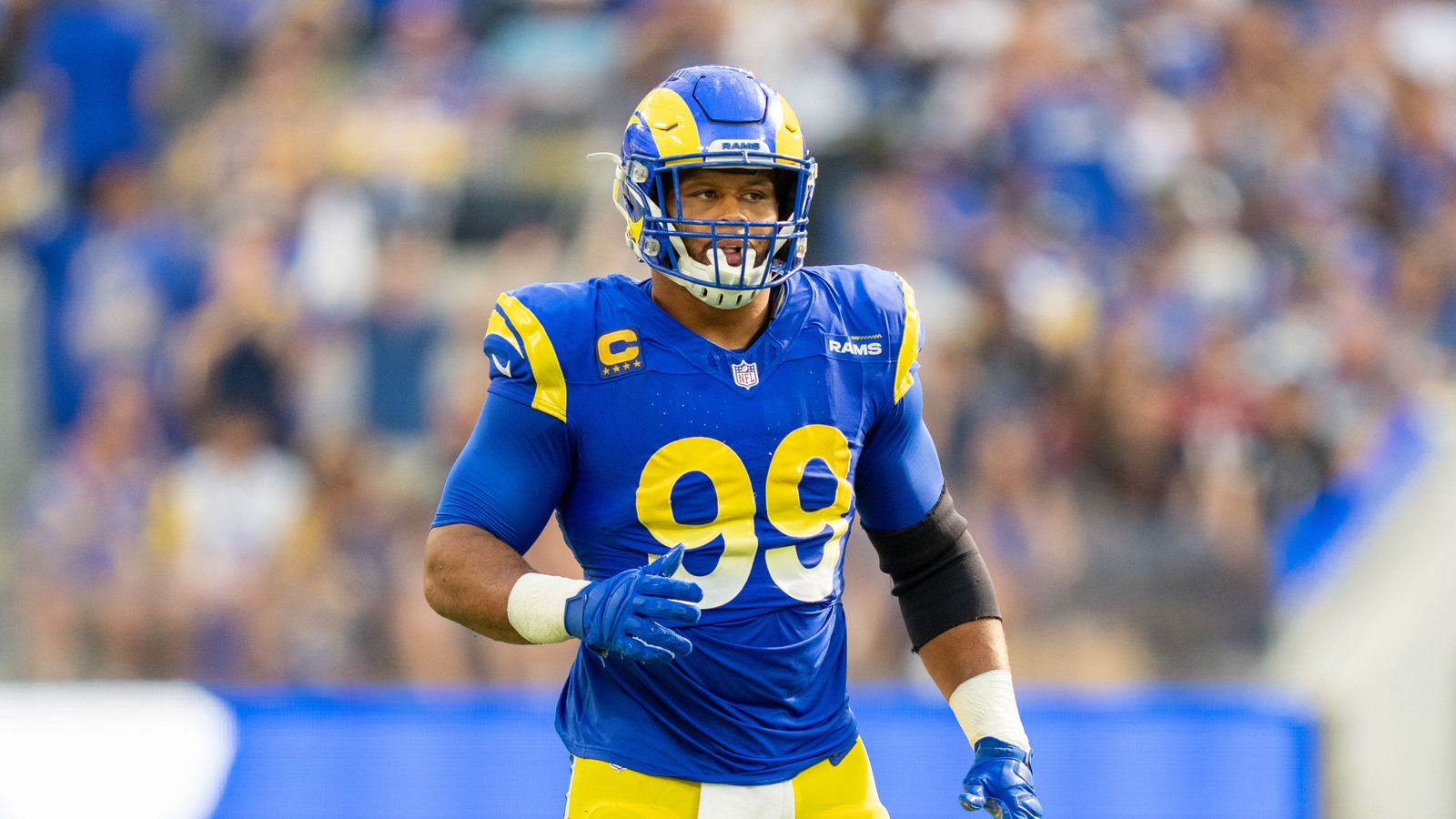Aaron Donald ‘Flirted’ with Idea of Playing for Steelers | Yardbarker