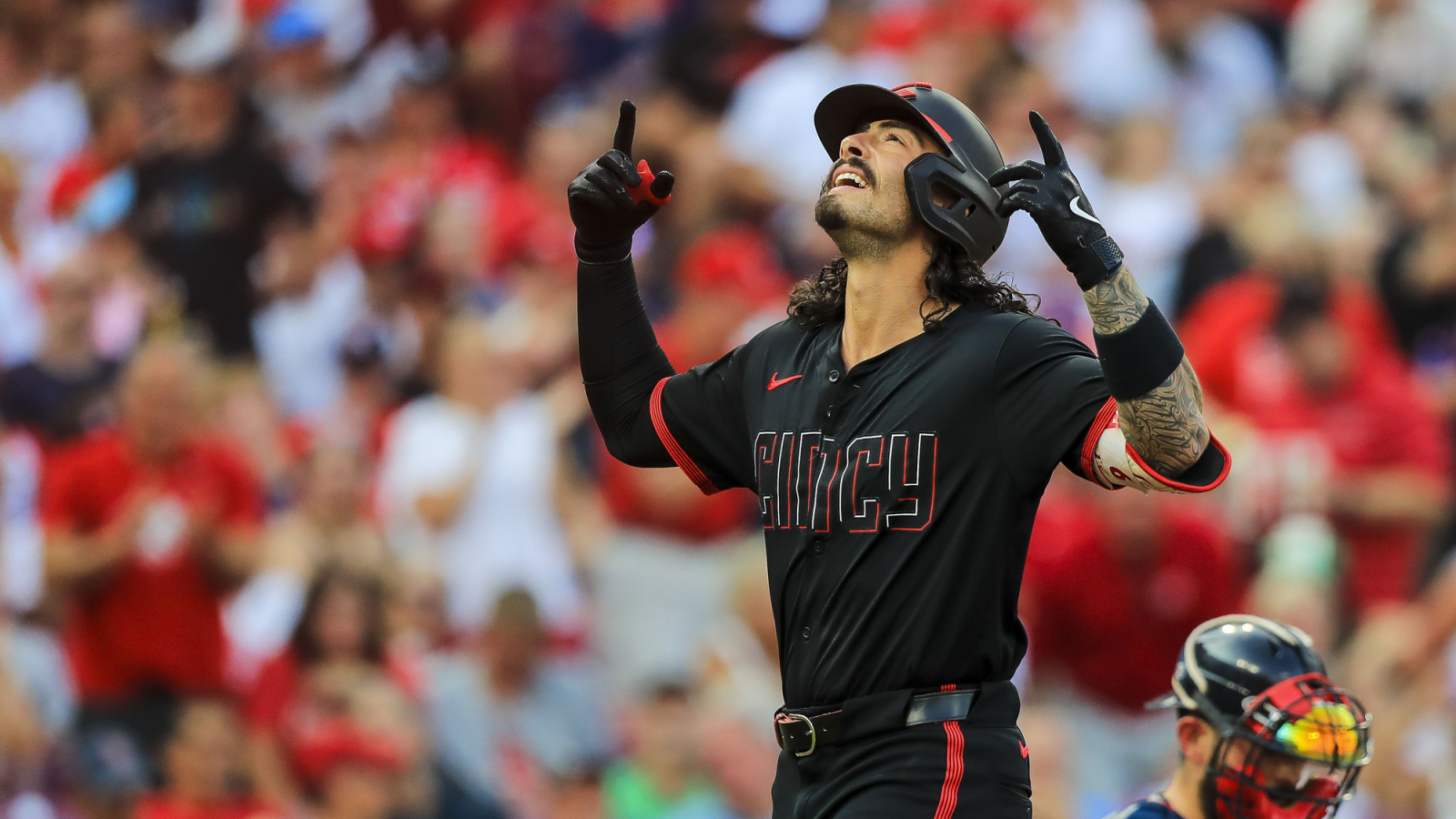 Yankees getting a great look at potential Reds infield trade target ...