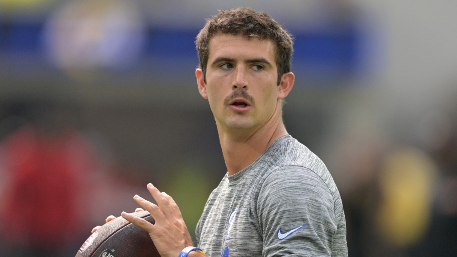 Miller Forristall drops jarring photo of Stetson Bennett rocking ...