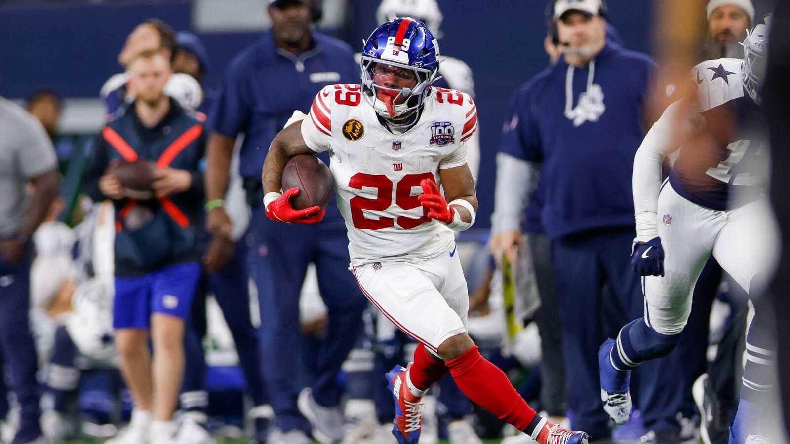 Tyrone Tracy Jr. 2025 NFL Redraft Outlook: The RB 1 in NY? | Yardbarker