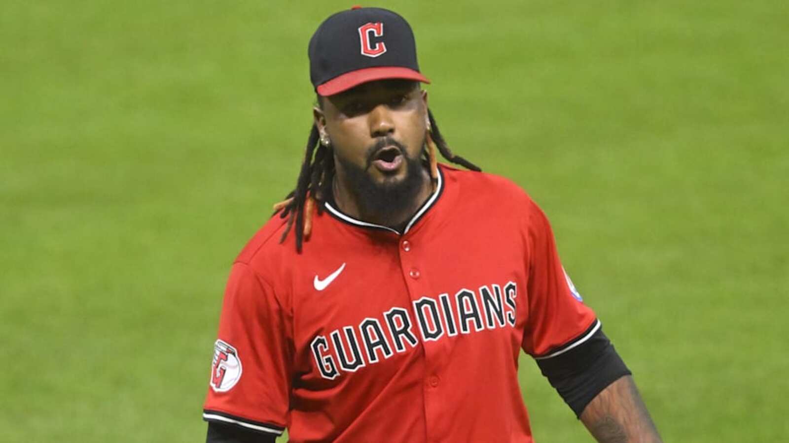 Cubs Reportedly Closely Monitoring Guardians Star Closer at Trade ...