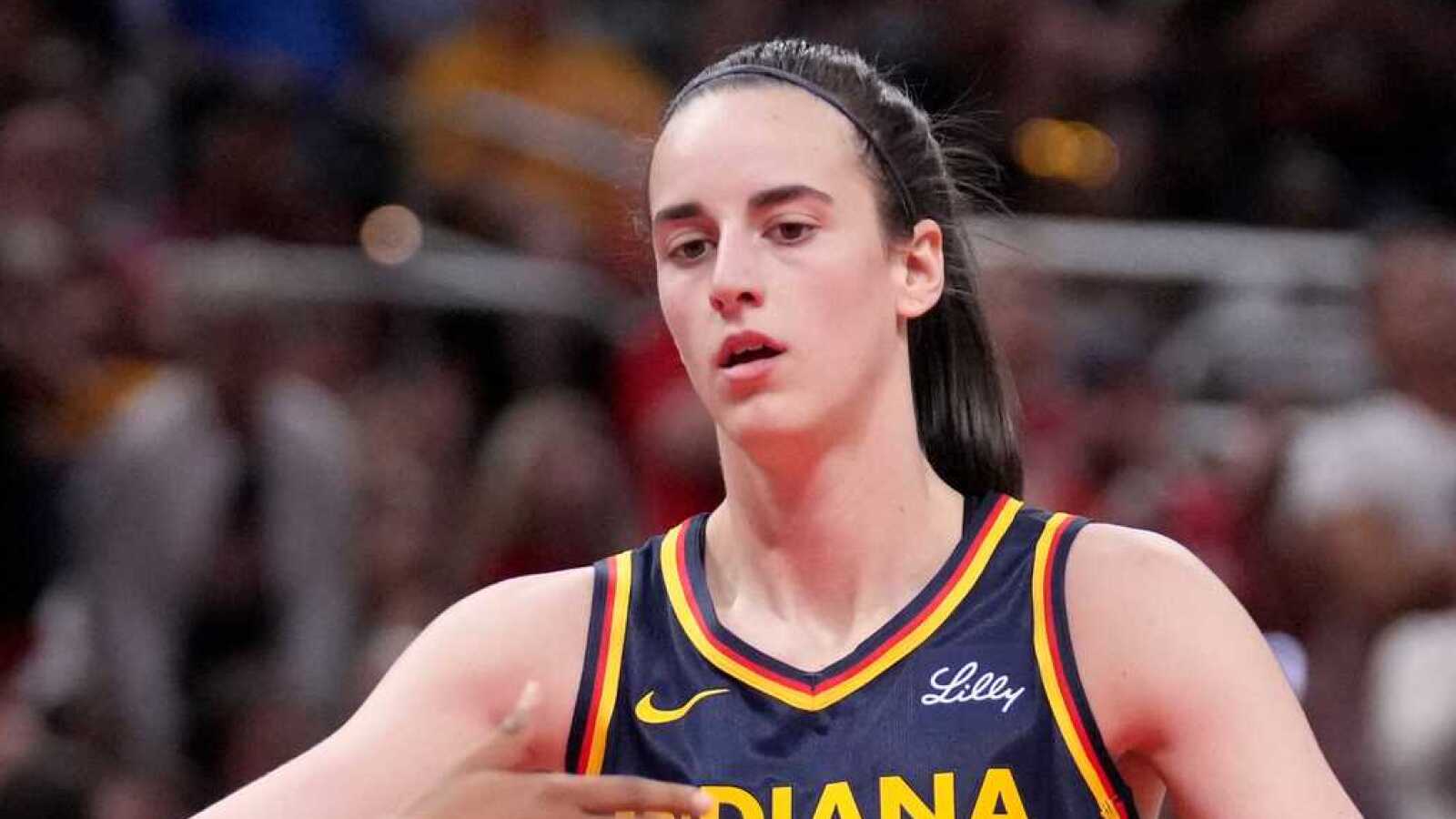 Fever's Clark called for seemingly absurd technical foul | Yardbarker