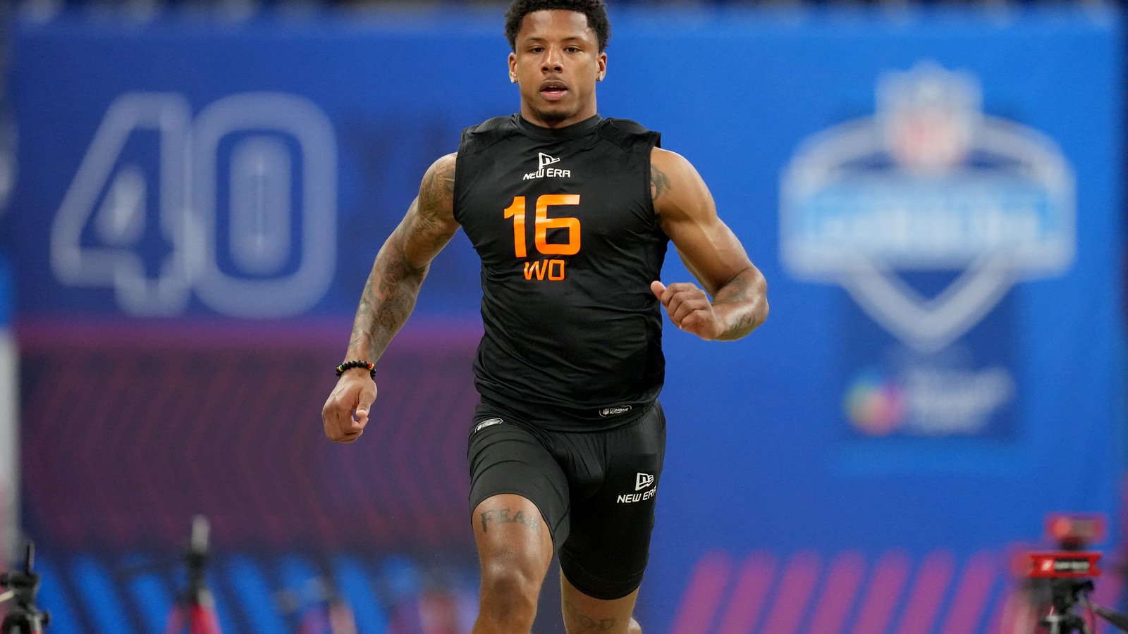 Texas WR Matthew Golden Visiting Chargers For Eighth ’30’ Visit ...