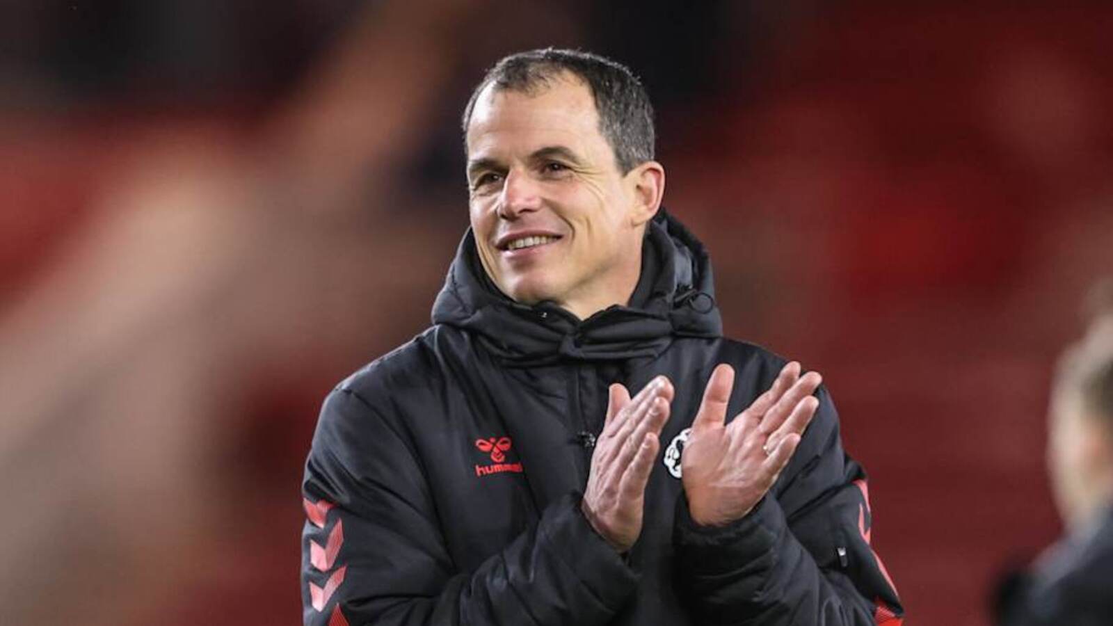 Official: Sunderland Beat Leeds United to Midfielder's Signature in 5 ...