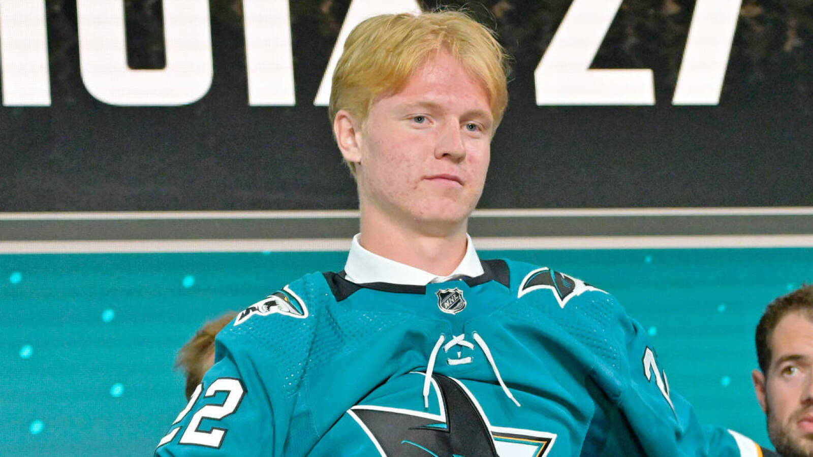 Sharks’ First-Round Pick To Make AHL Debut Tonight | Yardbarker
