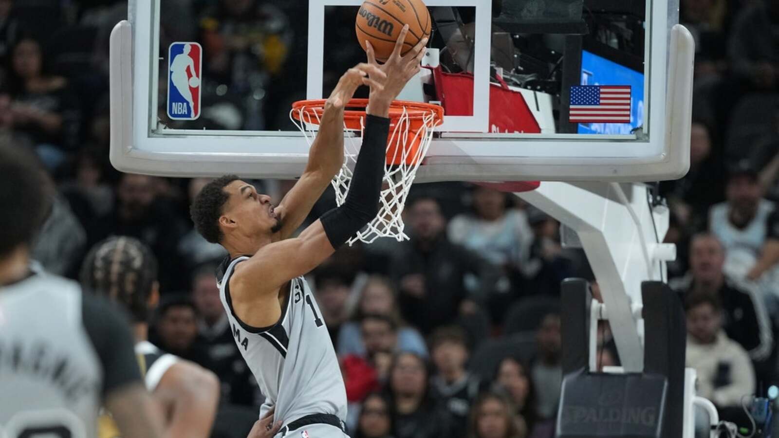 Playing time could be limited for Spurs' Victor Wembanyama vs. Hawks ...