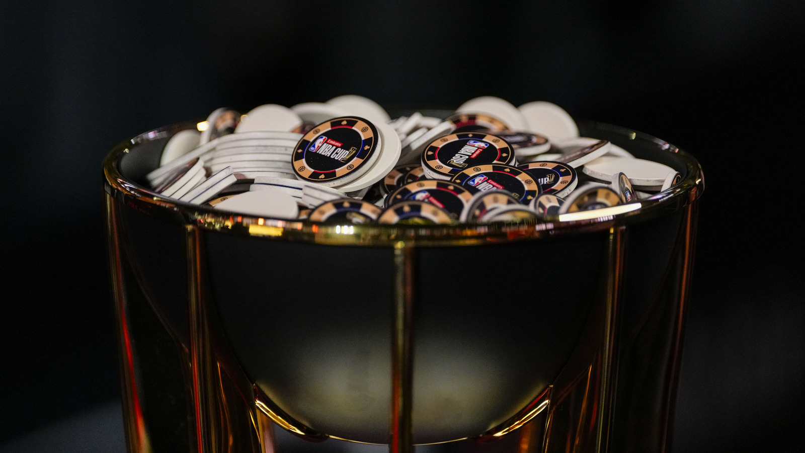 The NBA Has a Complicated Relationship With Sports Betting | Yardbarker