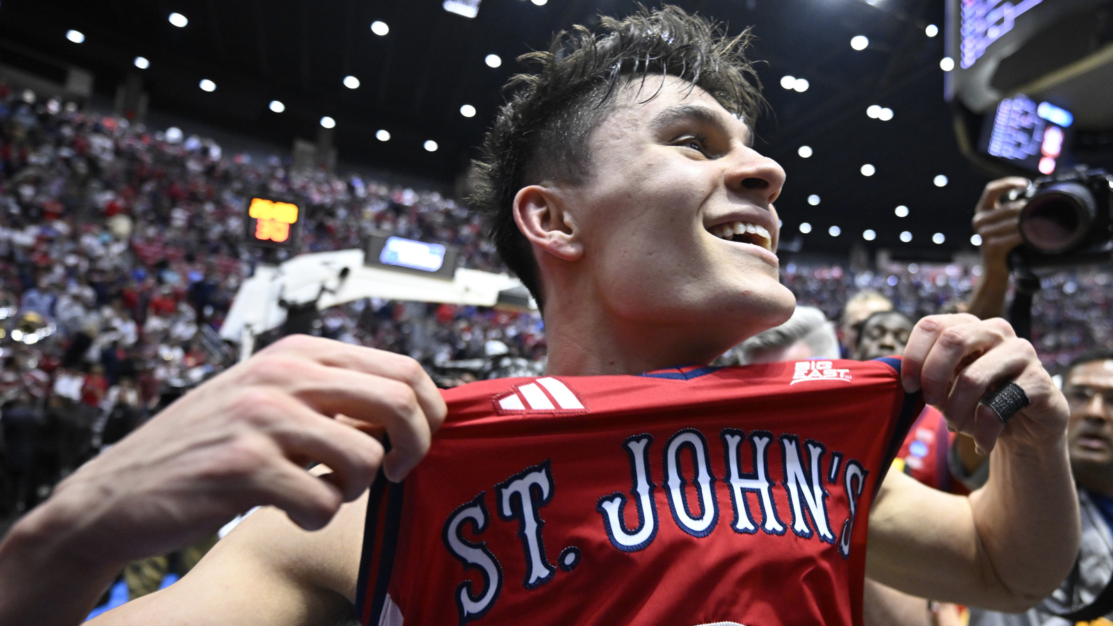 Kansas Beat on Last-Second Buzzer Beater by St. John’s | Yardbarker